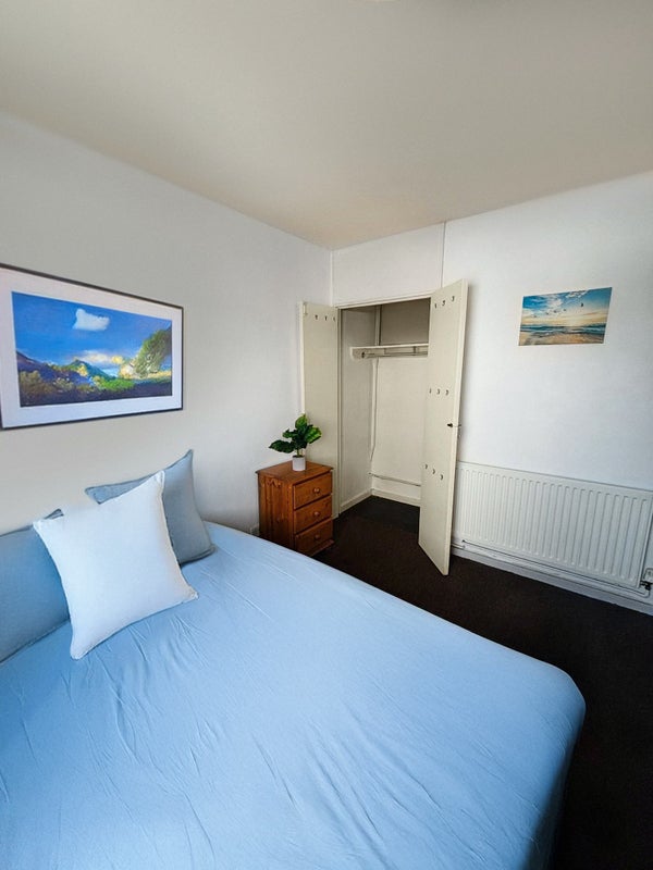 '🛏️ 2 Spacious Rooms Available – SW8 – Move-In' Room to Rent from SpareRoom