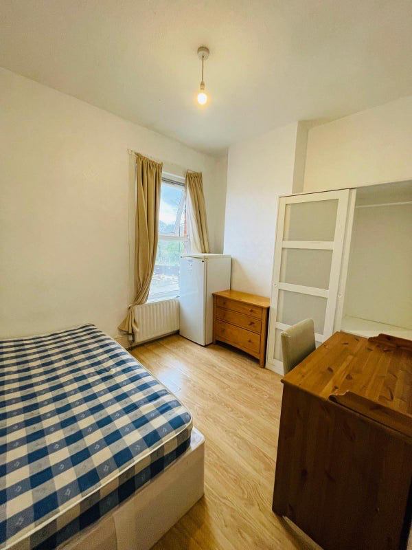 '🛏️ Single Room To Let In Catford' Room to Rent from SpareRoom