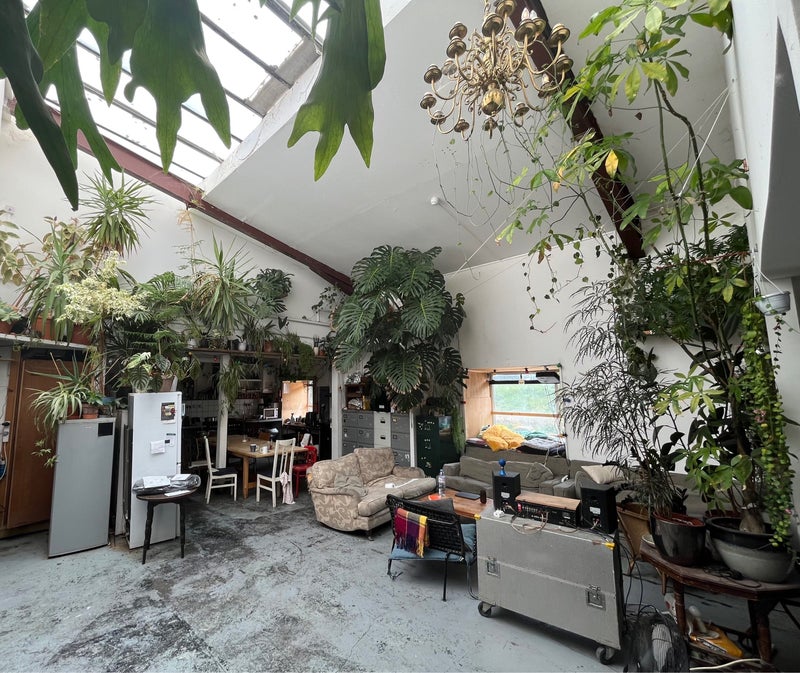'Skylight Room In Spacious Manor House Warehouse ' Room to Rent from ...
