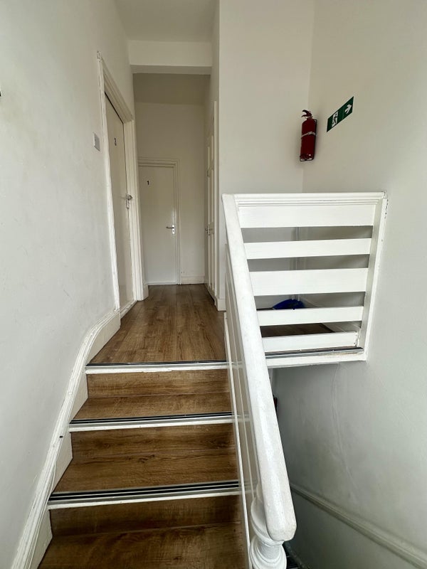 'Double Room - 2 Minute Walk From Elizabeth Line ' Room to Rent from ...