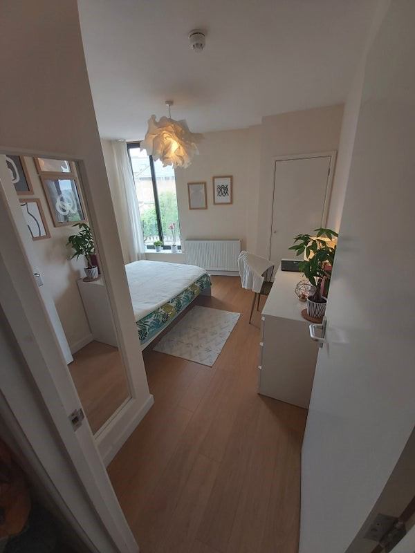 'Double size single occupancy, bills included' Room to Rent from SpareRoom