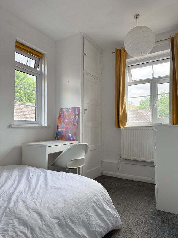 'Lovely Large Double Room London Bridge SE1' Room to Rent from SpareRoom