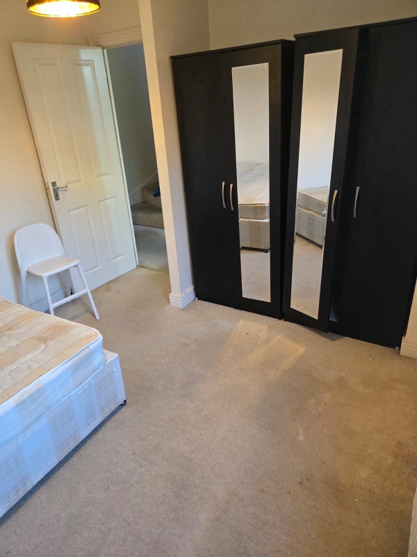 'Double Room and single room Available ' Room to Rent from SpareRoom