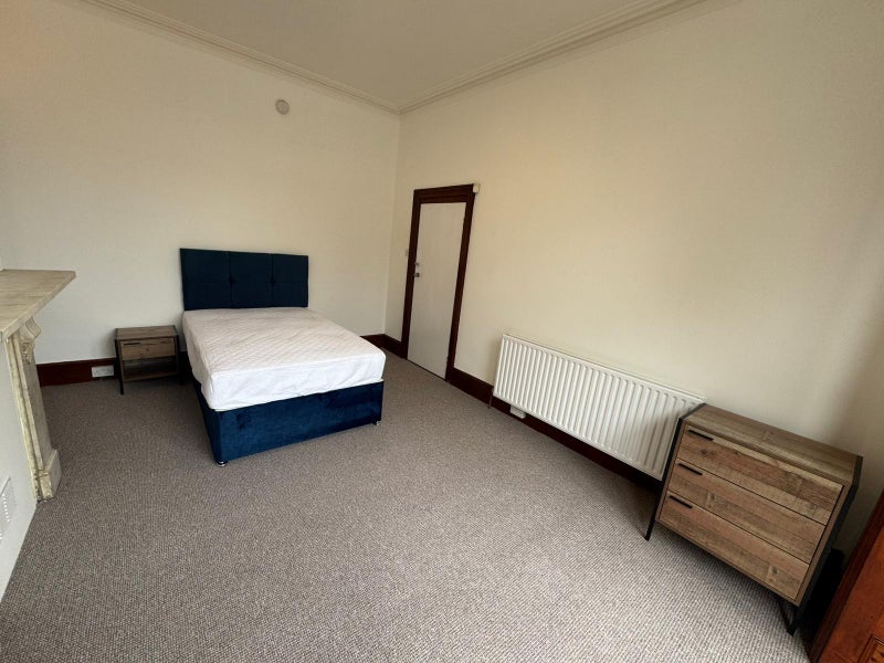 'Spacious Rooms Available For Single Occupancy ' Room to Rent from ...