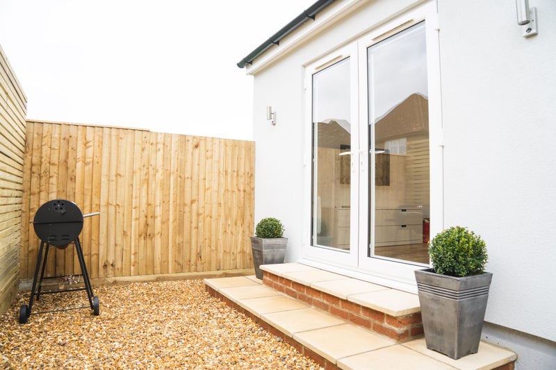 'Self Contained Apartment - Bills Included!' Room to Rent from SpareRoom