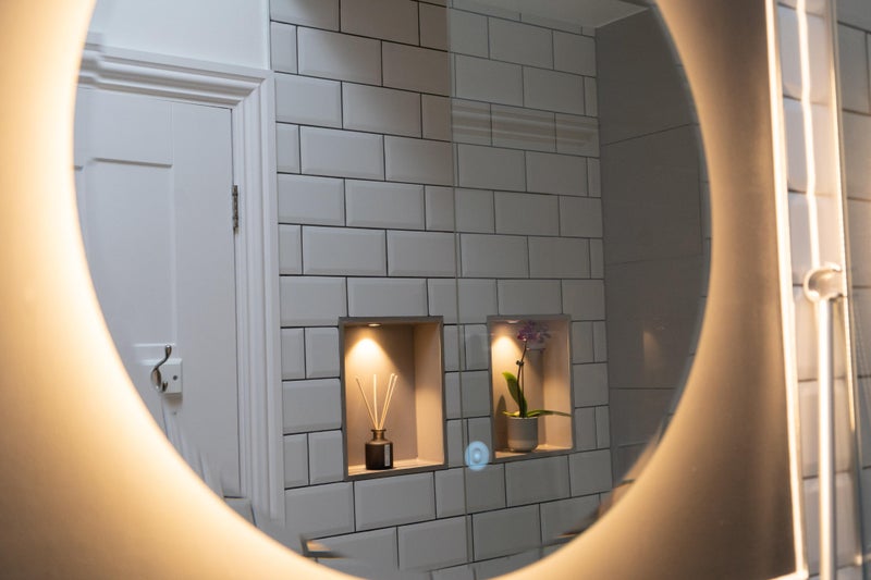 'Self Contained Apartment - Bills Included!' Room to Rent from SpareRoom