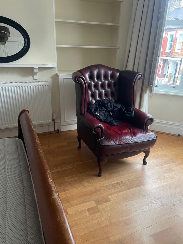 'Spacious double bedroom in Clapham junction ' Room to Rent from SpareRoom