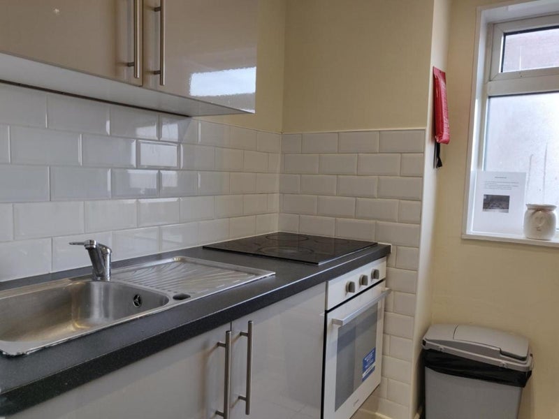 '⭐Amazing⭐ 1 Bed Flat Liverpool Centre Bill INC!!!' Room to Rent from ...