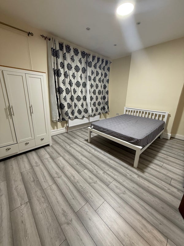 'Room for couple ' Room to Rent from SpareRoom