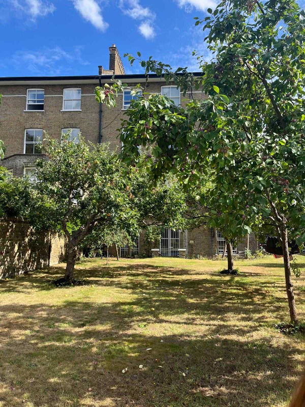 'Bright 2-Bedroom Flat in Clapham South ' Room to Rent from SpareRoom