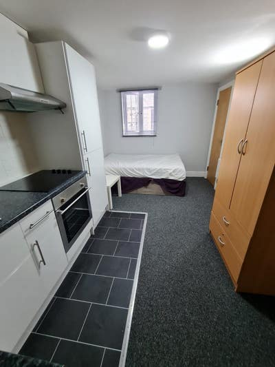 Studios & 1 Bed Flats to Rent Cardiff