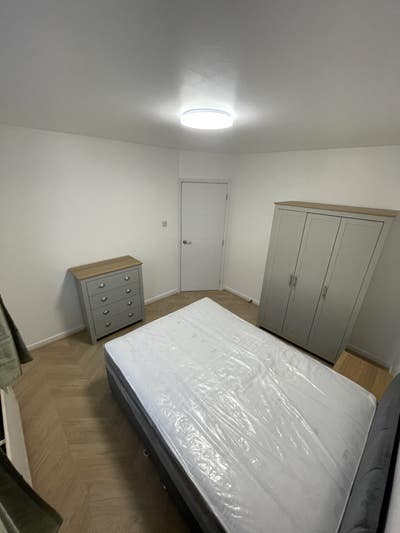 Rooms for rent London flatshare London house share rooms to let